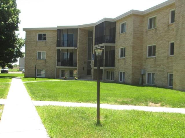 Lake Orono Estates 2 Bedroom Apartment for Rent at 18594 Gary St Nw, Elk River, MN 55330
