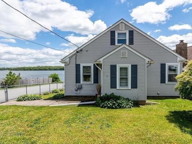 Lake Ave, Tiverton, Home For Sale