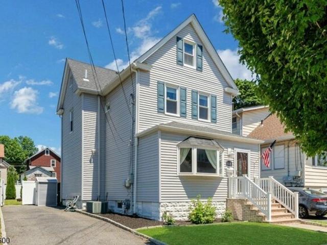 Lake Ave, Lyndhurst, Home For Sale