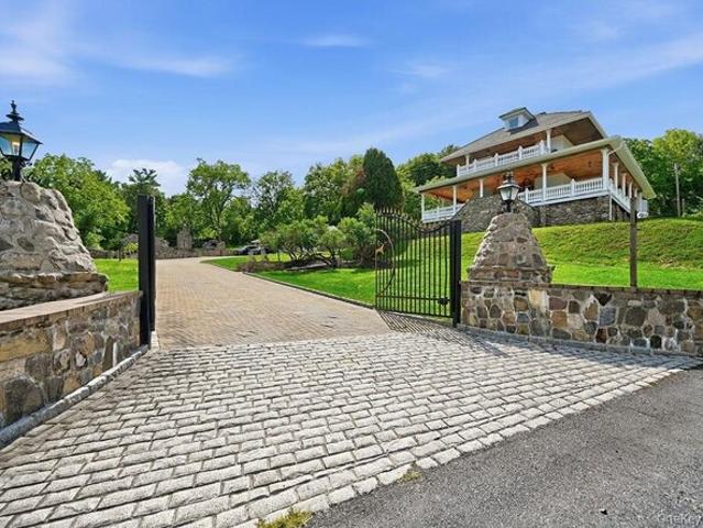 Lake Ave, Monroe, Home For Sale