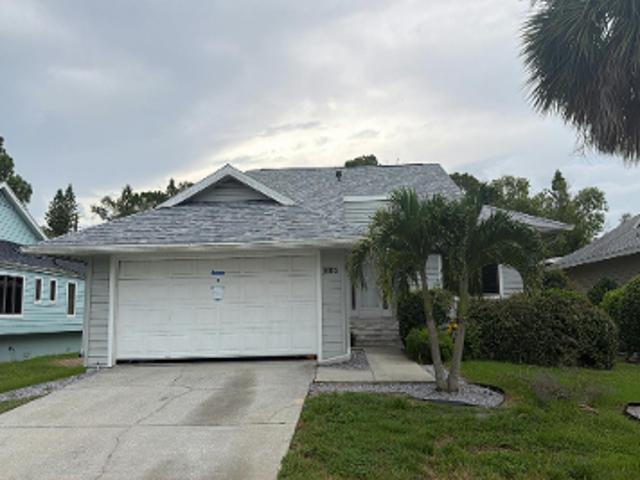 Lake Avoca Dr