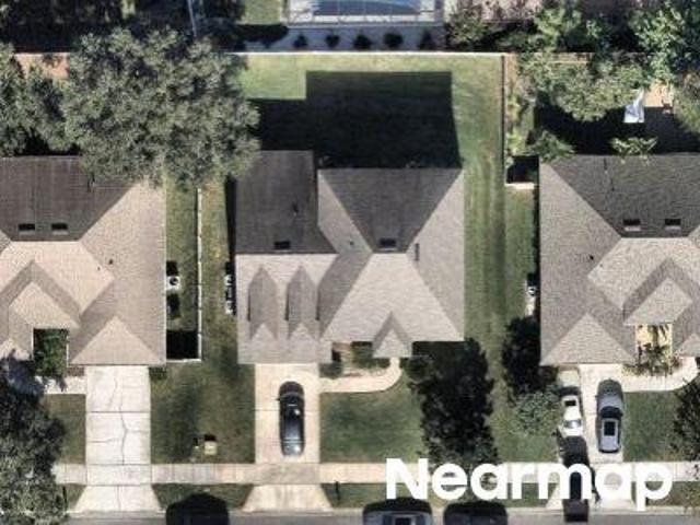 Lake Amberleigh Dr