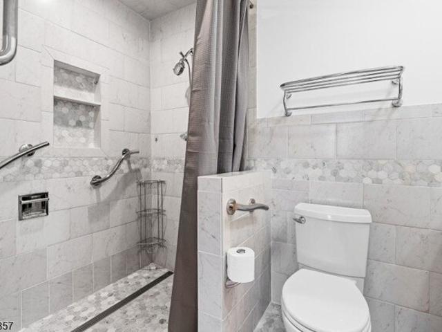 Lake Blvd, Aberdeen, Home For Sale