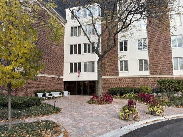 Lake Blvd Apt,buffalo Grove, Condo For Sale