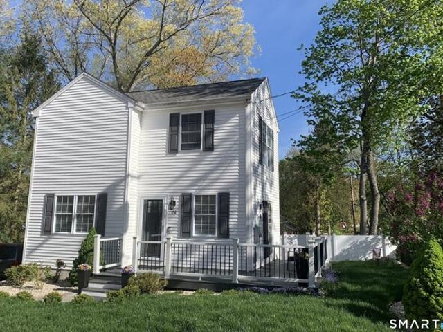 Lake Blvd, East Hampton, Home For Sale