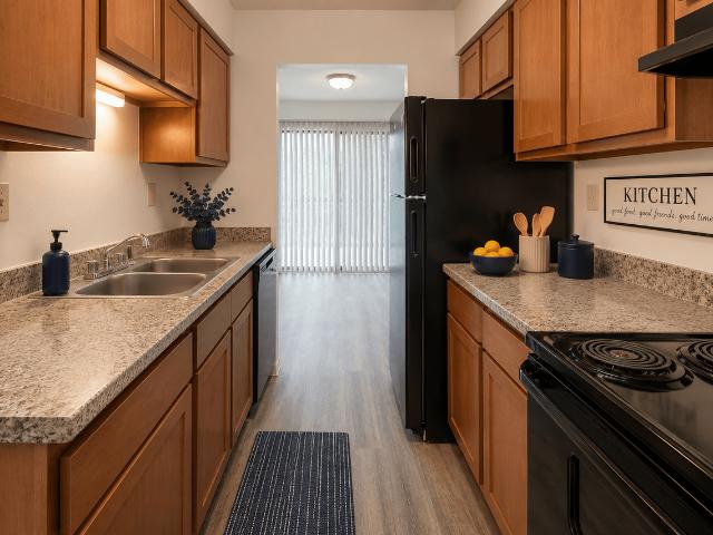 Lake Camelot Apartments 1 Bedroom Apartment for Rent at 6475 Excalibur Ct, Indianapolis, IN 46268 Augusta New Augusta