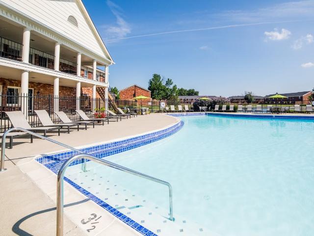 Lake Castleton 1 Bedroom Apartment for Rent at 7601 Carlton Arms Dr, Indianapolis, IN 46256 I69 Fall Creek