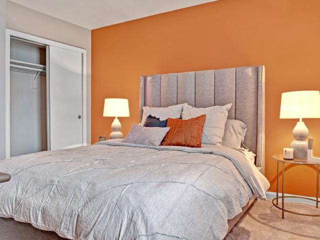 Lake Castleton 2 Bedroom Apartment for Rent at 7601 Carlton Arms Dr, Indianapolis, IN 46256 I69 Fall Creek