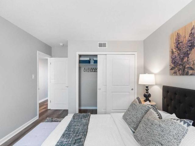 Lake Castleton Apartments 1 Bedroom Apartment for Rent at 7601 Carlton Arms Dr, Indianapolis, IN 46256 I69 Fall Creek