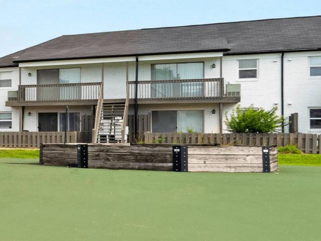 Lake Castleton Apartments 2 Bedroom Apartment for Rent at 7601 Carlton Arms Dr, Indianapolis, IN 46256 I69 Fall Creek