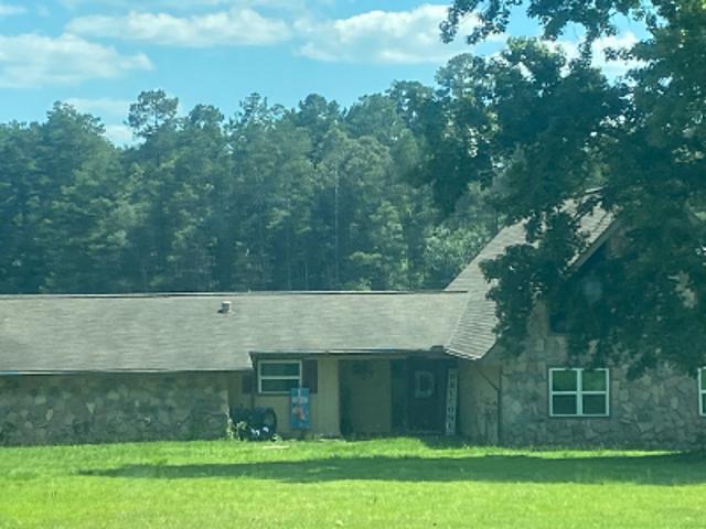Lake Choctaw Dr