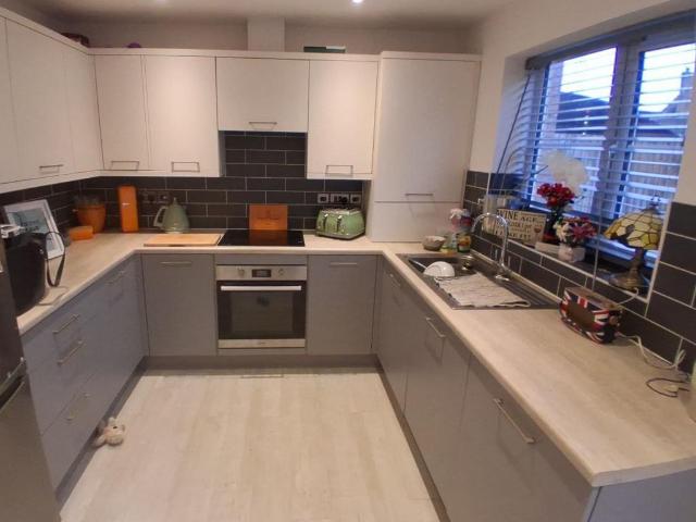 Lake Close, MARCH 3 bed semi detached house to rent £1,195 pcm £276 pw