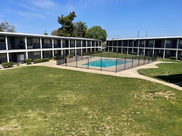 Lake Crest Apartments 1 Bedroom Apartment for Rent at 1100 E 17th St, Marysville, CA 95901
