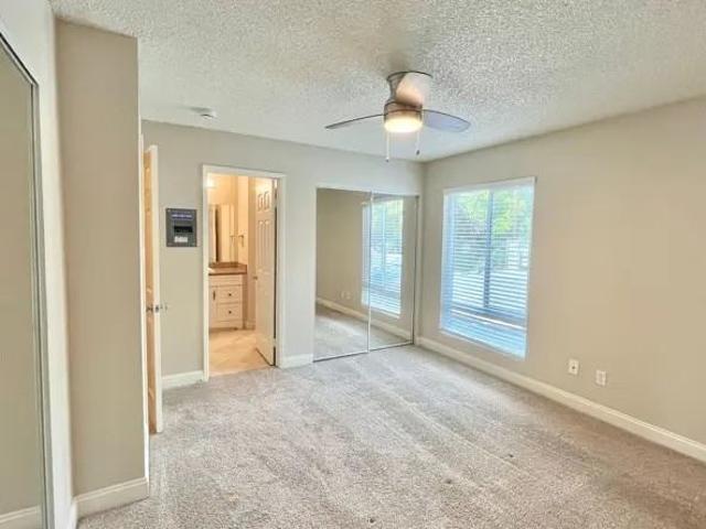 Lake Crest Apartments 2 Bedroom Apartment for Rent at 5971 Lake Crest Way, Sacramento, CA 95822