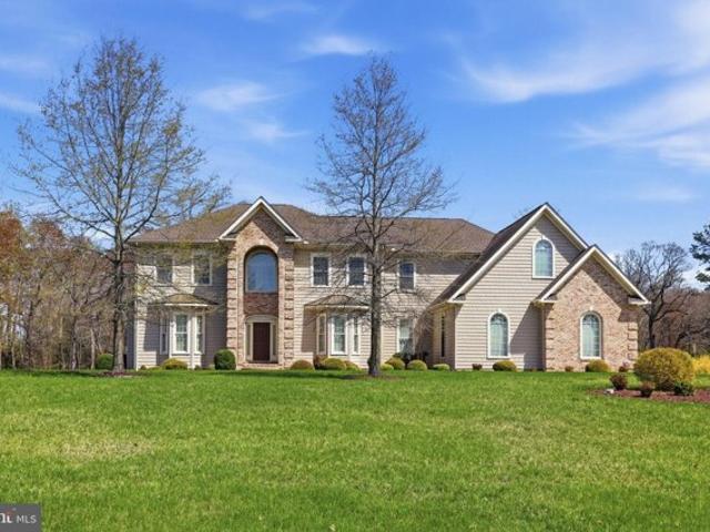 Lake Crest Dr, Milford, Home For Sale