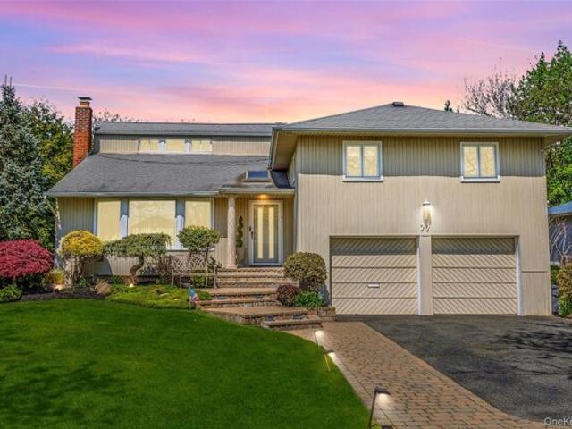 Lake Dr, Manhasset Hills, Home For Sale