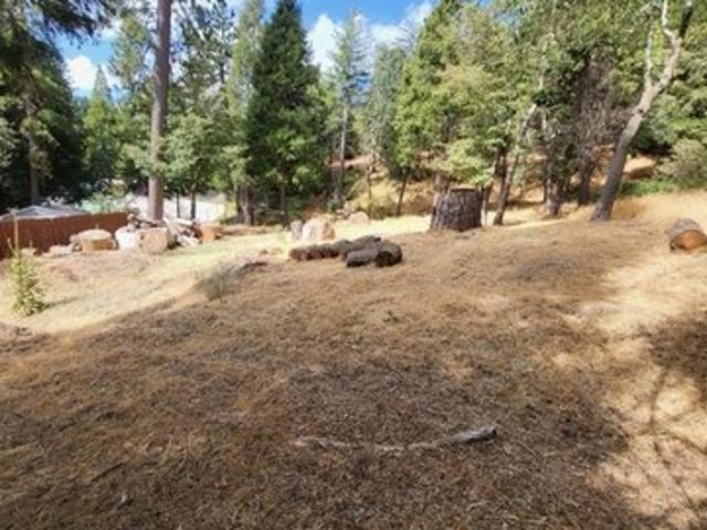 Lake Dr, Crestline, CA 92325