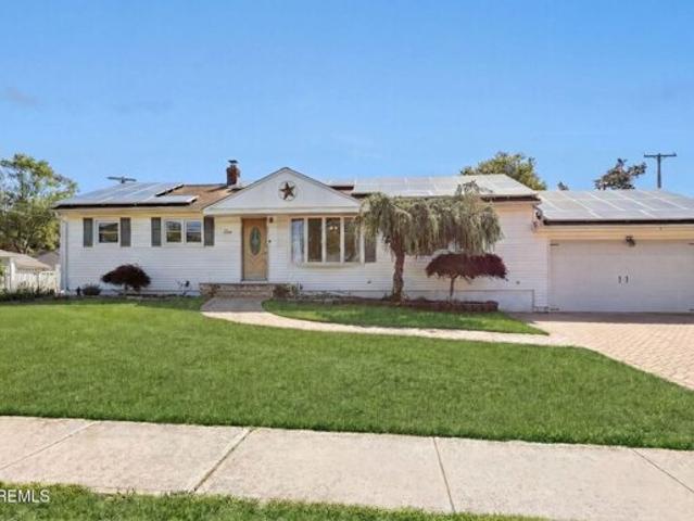 Lake Dr, Howell, Home For Sale