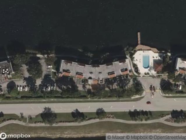 Lake Emerald Dr Apt