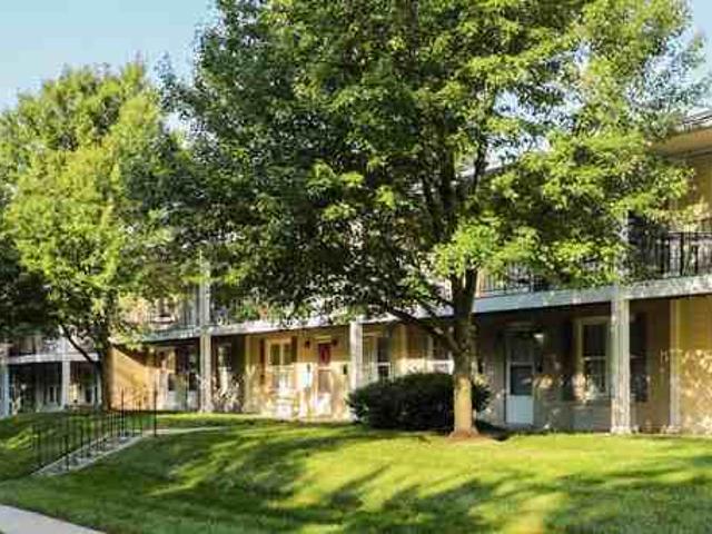 Lake Falls Apartments 2 Bedroom Apartment for Rent at 6106 Northwood Dr, Baltimore, MD 21212 Lake Walker