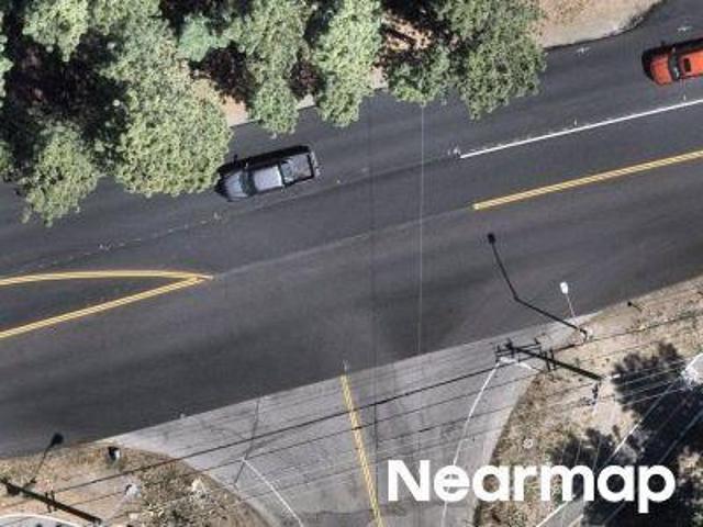 Lake Forest Rd