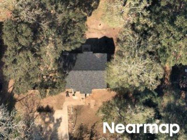 Lake Helen Dr N