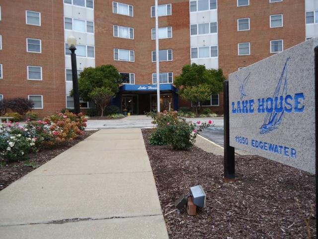 Lake House Condo