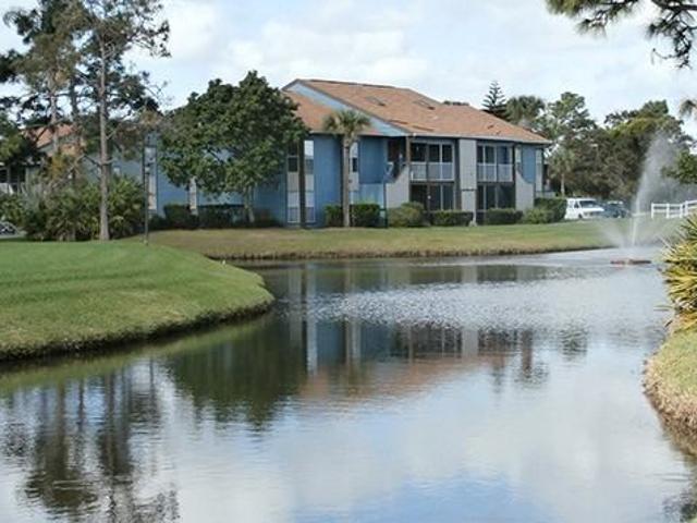Lake in the Woods 2 Bedroom Apartment for Rent at 333 Lake In The Woods Dr, Melbourne, FL 32901