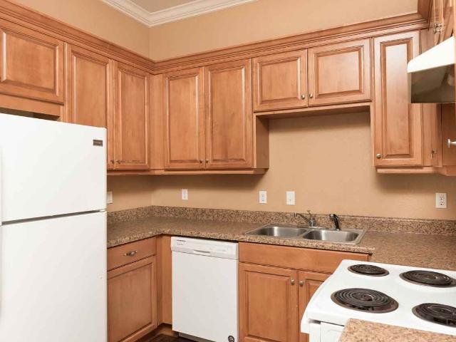 Lake Joanne Dr. 7071 2 Bedroom Apartment for Rent at 7071 Lake Joanne Dr, Pensacola, FL 32506