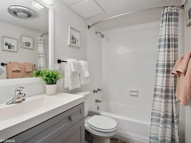 Lake Lucerne Towers 1 Bedroom Apartment for Rent at 20 W Lucerne Cir, Orlando, FL 32801 South Orange