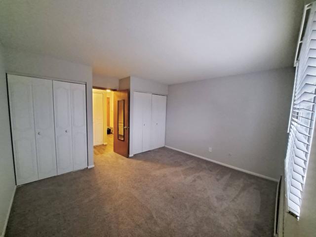 Lake Phalen Place 1 Bedroom Apartment for Rent at 1601 English St, St. Paul, MN 55106 Payne Phalen