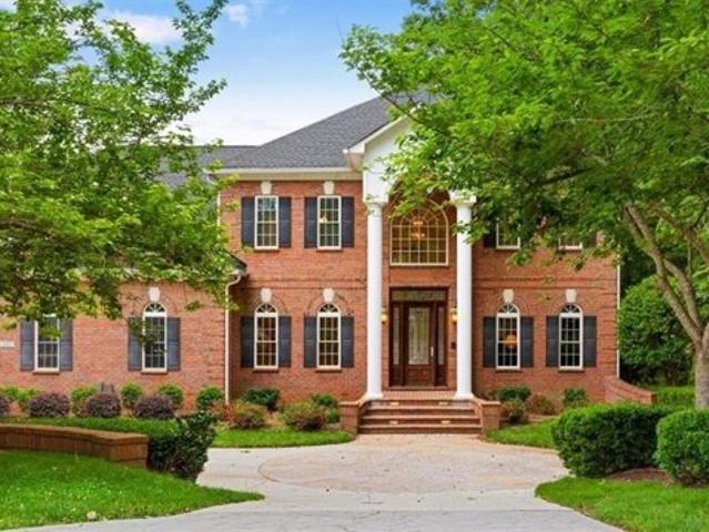 Lake Point Ln, Belews Creek, Home For Sale