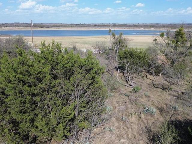 Lake Point Rd, Comanche, TX 76442