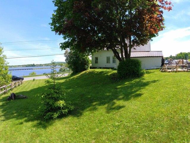 Lake Rd, Newport City, Home For Sale