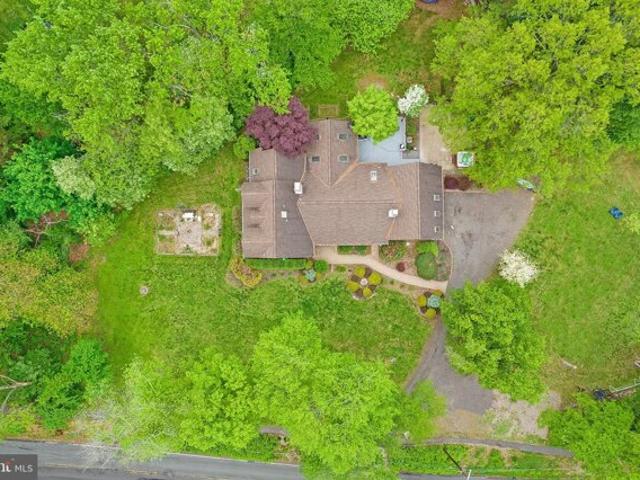 Lake Rd, Basking Ridge, Home For Sale