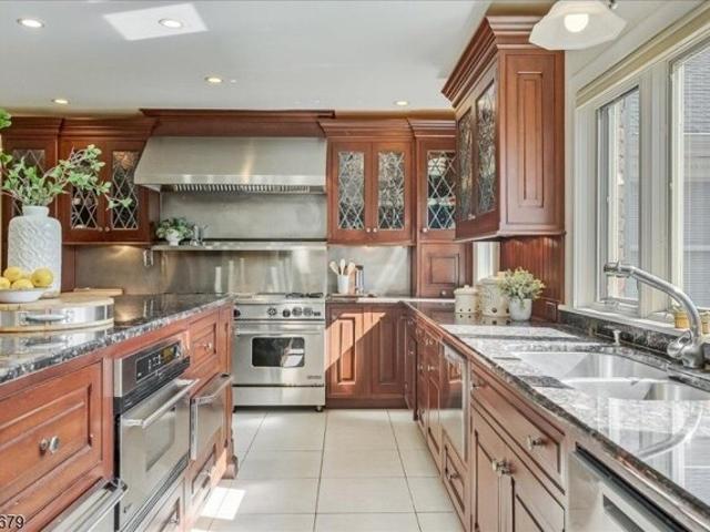 Lake Rd, Far Hills, Home For Sale