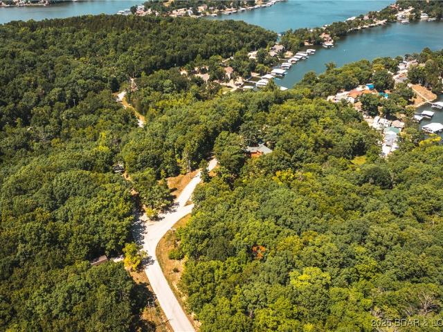 Lake Road AA109