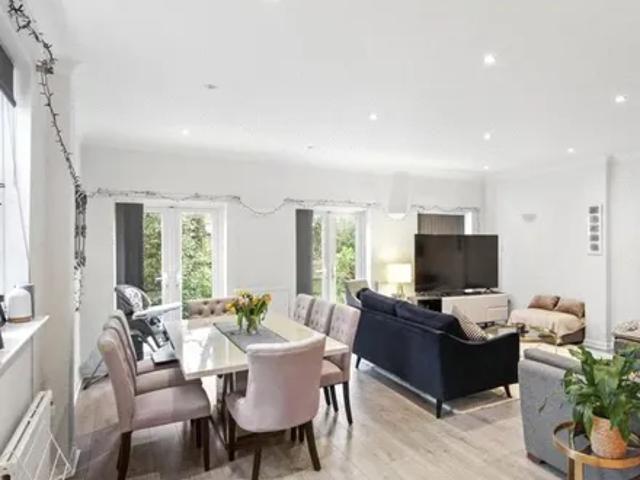 Lake Road, London, SW19 7ER, United Kingdom | 4 bed house for rent #167675852 | Rentberry