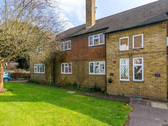 Lake Road, Wimbledon, London, SW19 2 bed maisonette to rent £4,000 pcm £923 pw