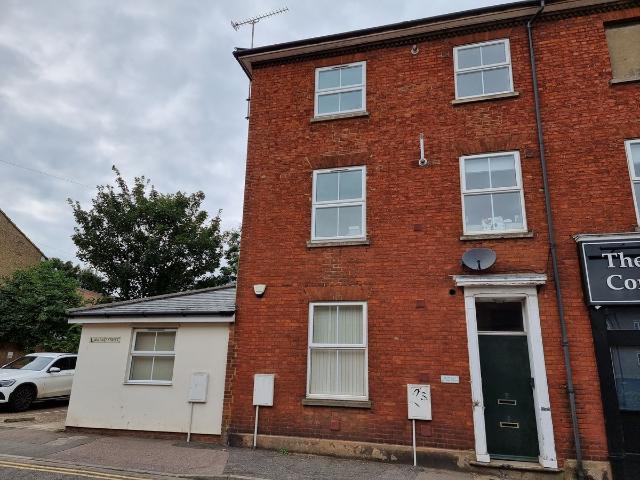 Lake Street, Leighton Buzzard LU7, 2 bed flat to rent, £995 pcm | PrimeLocation
