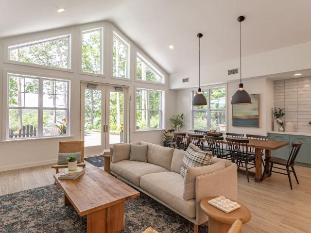 Lake Susan Apartments 2 Bedroom Apartment for Rent at 8260 Market Blvd, Chanhassen, MN 55317