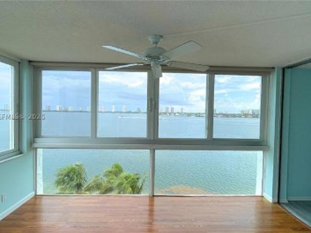Lake Shore Dr Apt 801