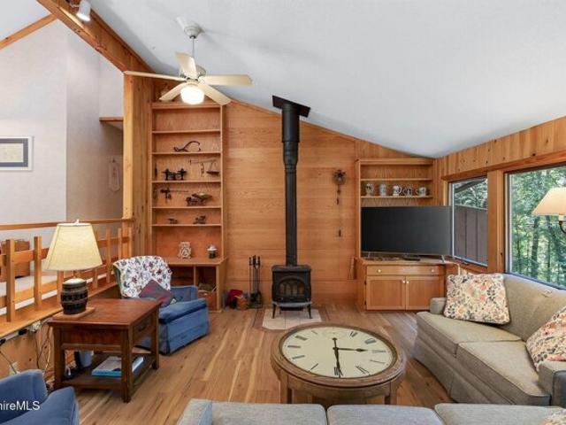Lake Shore Dr, Sandisfield, Home For Sale