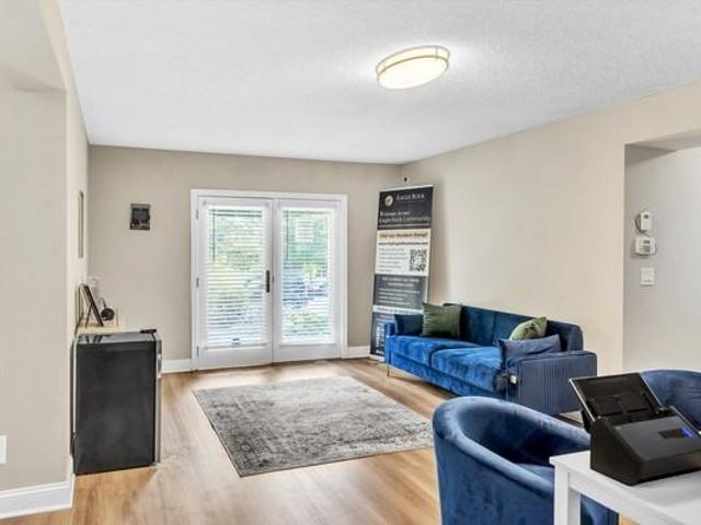 Lake Shore Park Apartments 3 Bedroom Apartment for Rent at 23 Lake Shore Dr, Watervliet, NY 12189