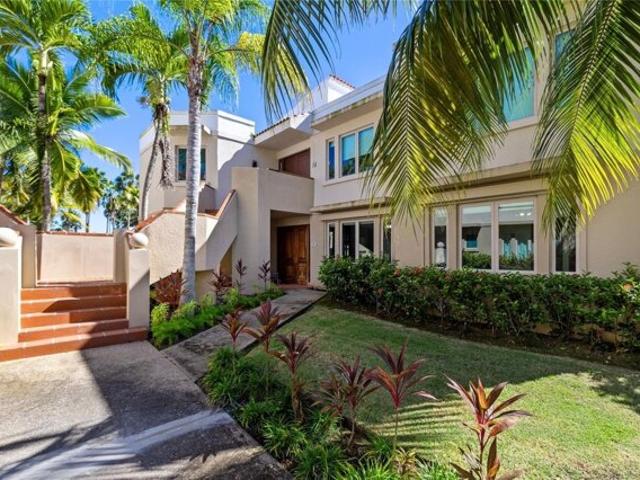 Lake Side Villas Ab #,vega Alta, Condo For Sale