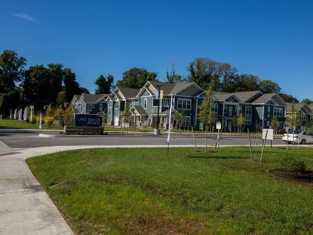 Lake Taylor Pointe Apartment Homes 1 Bedroom Apartment for Rent at 1060 Kempsville Rd, Norfolk, VA 23502 Lake Taylor