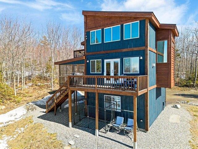 Lake View Dr, New Sharon, Home For Sale