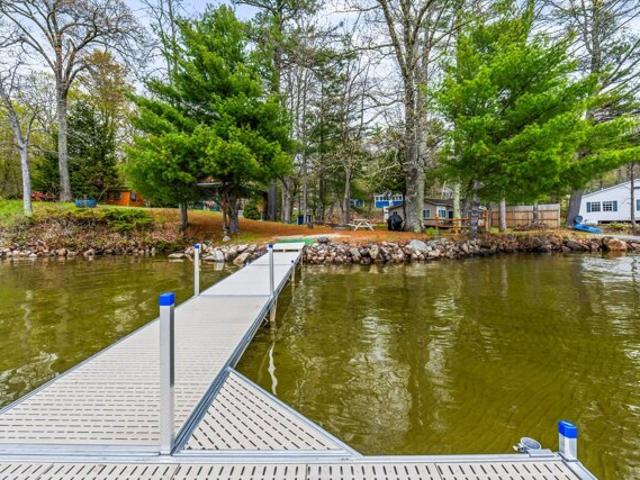 Lake View Dr, Smithfield, Home For Sale
