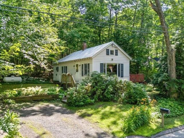 Lake View Dr, Smithfield, Home For Sale