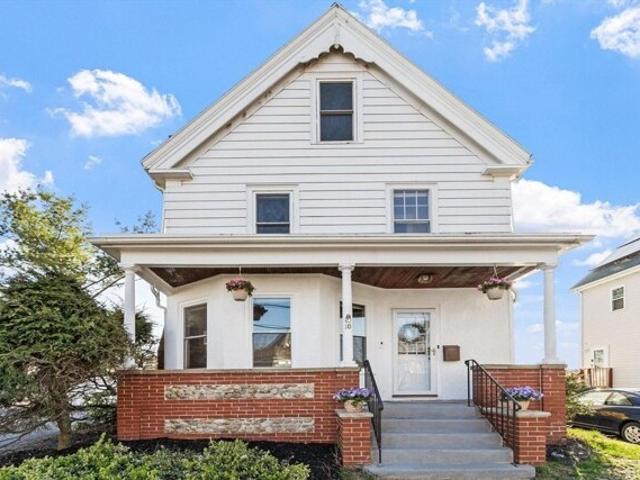 Lake View Pl, Lynn, Home For Sale